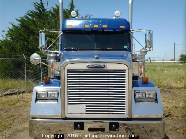 InPlace Auction - Auction: SUMMER KICKOFF SALE ITEM: 2008 Freightliner ...
