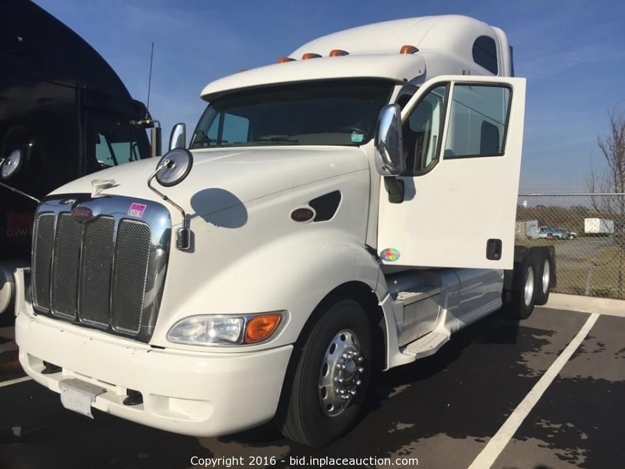 InPlace Auction - Auction: SUMMER KICKOFF SALE ITEM: 2011 Peterbilt 387